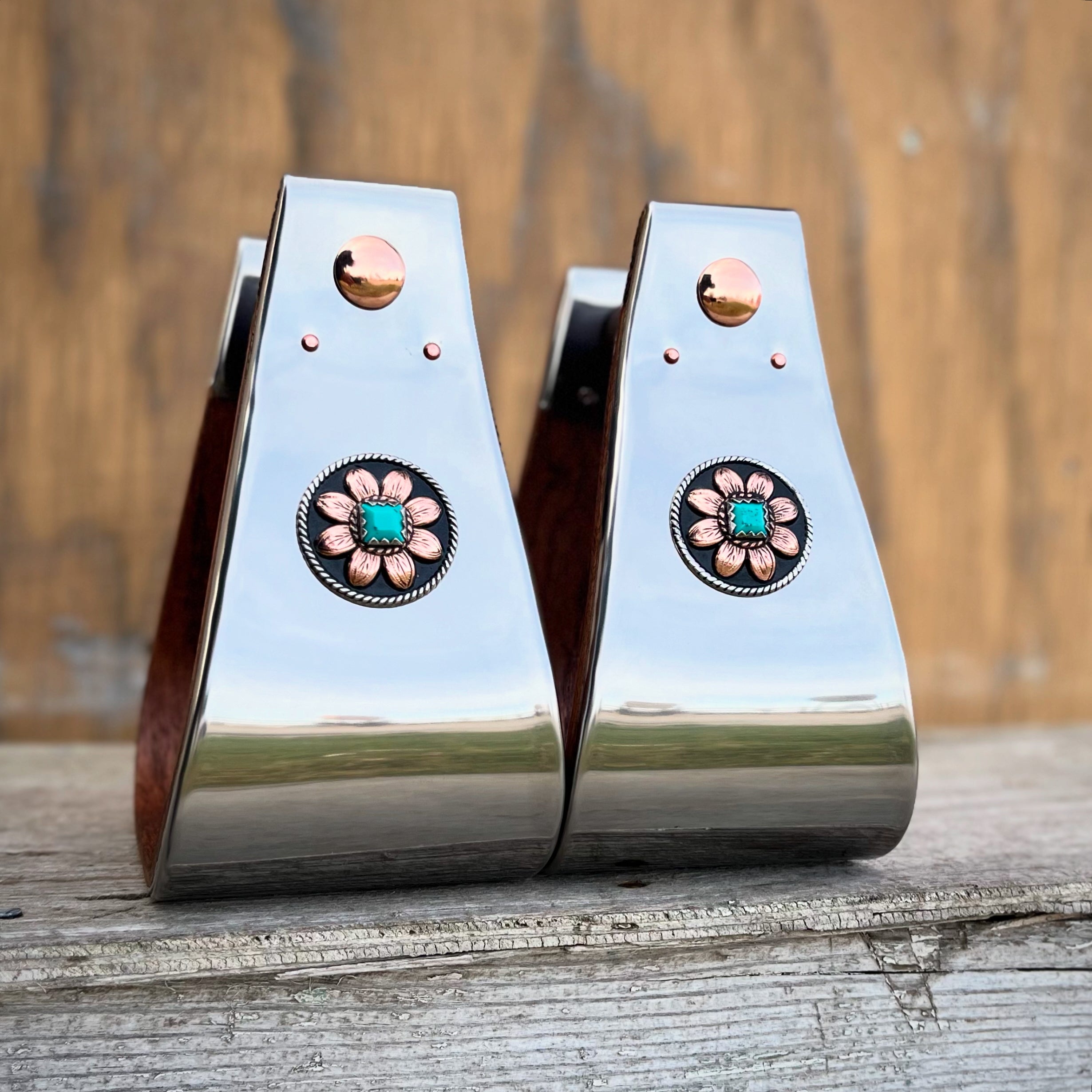 STAINLESS STIRRUPS WITH TURQUOISE FLOWER CONCHO – THE STIRRUP SHOP